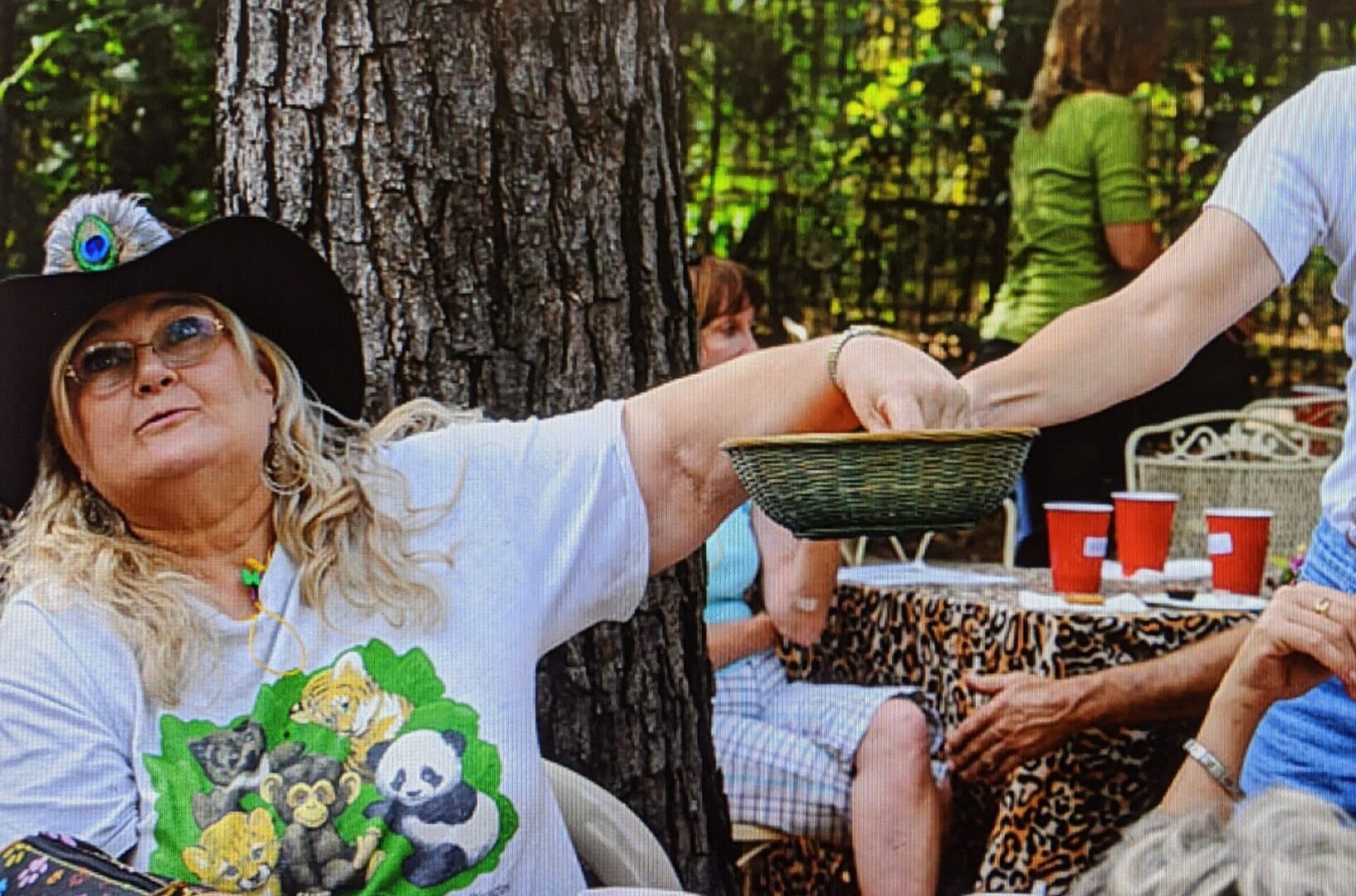 Earth Day BBQ – April 2008 – Survival Outreach Sanctuary for Wildlife